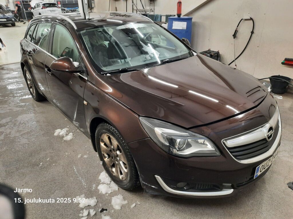 Opel* INSIGNIA SPORTS TOURER SW Farmari (AC) 5ov 1956cm3 A* - OUZ-244 ...